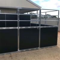 China Customized Wood Material Horse Stable Box Easy Assembly In Black Color for sale