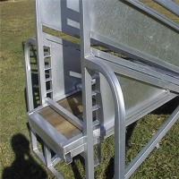 China Adjustable Cattle Loading Ramp 50mm X 50mm X 2.00mm Frame 1.5m  Overall Height for sale