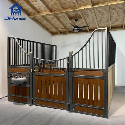 China Factory Direct Sales Of European Style Stables Galvanized Sturdy And Breathable Horse Training Ground for sale