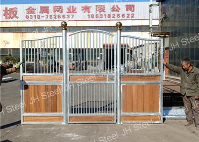 China Honeycomb Close Mesh Horse Stall Fronts Non Slip Heel Proof Surface for sale