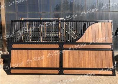 China Portable Golden Luxury Horse Stalls Stable Galvanized Material Pipe Use for sale