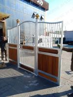 China Mobile Swing Door 14ft Horse Stall Fronts Black Powder Coating for sale
