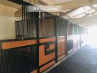 China Infilled Bamboo Sliding Door Prefabricated European Stalls for sale