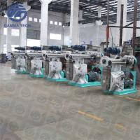 China 55KW 2 Roller 4mm 5mm Goat Livestock Feed Pellet Making Machine For Cattle Feed for sale