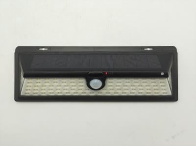 China IP44 Solar Powered LED Outdoor Lights White / Warm White 90 / 66 LED ABS 1800 Mah for sale