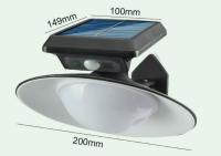 China Waterproof Solar LED Fence Lights Lithium Battery Powered Outdoor Lighting With Remote for sale