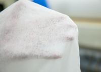 China Eco Friendly 12cm  40gsm Garment Spunlace Non Woven Fabric for sale