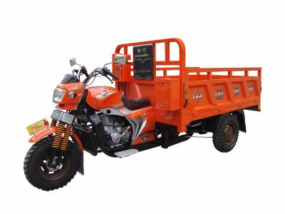 China 200cc Differential Axle Cargo Motor Tricycle with 1000kg Load Capacity and 2000×1300mm Cargo Box for sale
