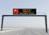 China Full Color 12400nits VMS Road Signs 320x160mm Module P20 LED Display for sale