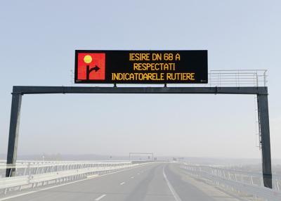 China Full Color 12400nits VMS Road Signs 320x160mm Module P20 LED Display for sale