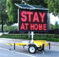 China Outdoor EN12966 VMS Trailer Signs Solar Powered Traffic LED Screen for sale