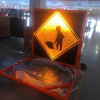 China VMS P25 LED Traffic Signs long Lifespan Guidance Message Display for sale