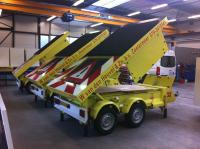 China Programmable P16 VMS Trailer Signs Boards Traffic Control Display for sale