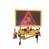 China Outdoor P16 Full Color Mobile VMS Signs Advertising Video Screen for sale