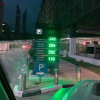 China Custom Made P10 VMS Parking Display 160×160mm Module Energy Saving for sale