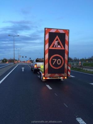 China All In One IP56 VMS Trailer Signs Full Color Advertising Display for sale