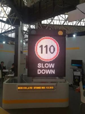 China Highway P10 VMS Speed Limit Digital LED Variable Message Signs for sale