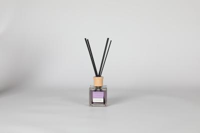 China Dried Flowers Reed Diffuser Gift Set 200ml 7.5x29.3cm Home Fragrance 0.57kg for sale