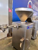 China Sausage Line Pneumatic Quantitative Self-Twist Sausage Stuffing Filling Making Machine for sale