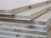 China 1220mm x 2440mm Commercial Solid Core Veneer Faced Blockboard 12-18mm Thickness for Kitchen Furniture for sale