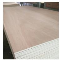 China Birch Veneer Plywood 1220x2440mm 7-30mm Thickness with Moisture Resistant Melamine Surface for sale