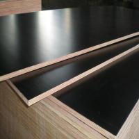China 18mm Black Film Faced Plywood 1220x2440mm Waterproof Construction Board with Anti-Slip Surface for sale