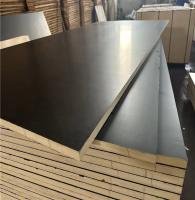 China Modern Anti-Slip Phenolic Film Faced Plywood 1220x2440mm 12-25mm Thickness for Construction Shuttering for sale