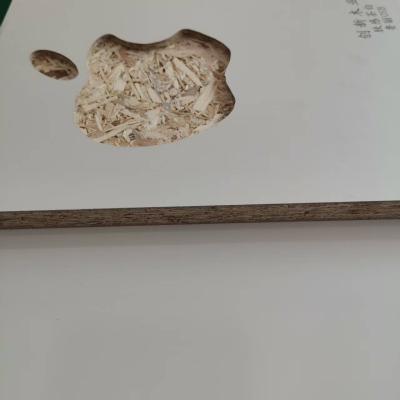 China OSB3 Moisture-Resistant Chipboard 18mm Thickness for Kitchen Bathroom Furniture Applications for sale