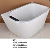 China Freestanding Acrylic Corner Jacuzzi Bathtubs For Hotel / Family Bathroom Used for sale
