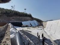 China 1mm 2mm HDPE Geomembranas for Landfill Dam Construction in Black White Blue or Green for sale