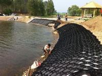 China 1.1mm-1.6mm Thickness HDPE Geocells for Sturdy Slope Protection and Road Stabilization for sale