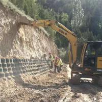 China 330mm-1000mm Welding Distance Reinforcement Road-Surface Mountain Greening HDPE Geocell for sale