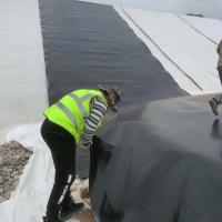 China Online Technical Support HDPE Geomembrane for Man-made Lakes ASTM Standard in Tenglu for sale