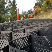 China Geo Cell Gravel Honeycomb for Driveway HDPE Geocell Height 50mm-250mm for sale