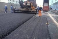 China Onsite Inspection 100kn Fiberglass Geogrid Coated Bitumen for Road and Bridge Pavement for sale