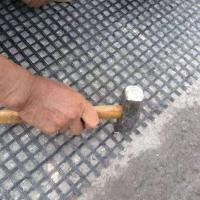 China 100-200kN High Tensile Fiberglass Geogrid Coated Bitumen Grid for Airport Construction for sale