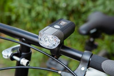 China Waterproof Rechargeable Bicycle Headlight Usb IPX4 Led Bike 104*45*36mm for sale