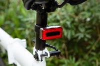 China 580mAh Smart Rear Bike Light COB RoHS LED Bicycle Tail Lamp Waterproof for sale