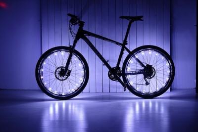 China Rainproof Bicycle Wheel Lamp 3.9cm , Motion Activated Bicycle Spoke Lights for sale
