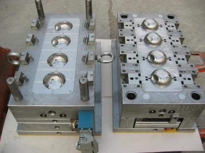 China Household 4 Cavities Injection Plastic Mold with P20 Mold Base ISO9001:2008 for sale