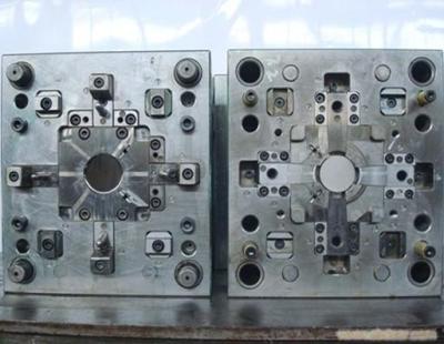 China Steel P20 Multi - Cavity Injection Plastic Mold Tools With Hot / Cold Runner for sale