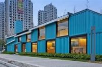 China Customized Modular Steel Structures Metal Office Warehouse Buildings Fast Assembling for sale