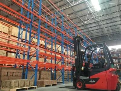 China Industrial Modular Steel Frame Warehouse Heavy Duty Storage Solution OEM Design for sale