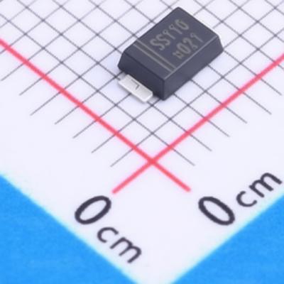 China 100 Volt Maximum Reverse Voltage Surface Mount Schottky Rectifier BLUE ROCKET SS110F for General Purpose for sale