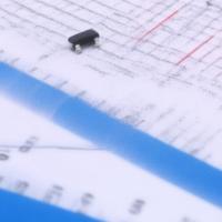 China PNP transistor ElecSuper MMBT2907A designed for switching and amplification in electronic applications for sale