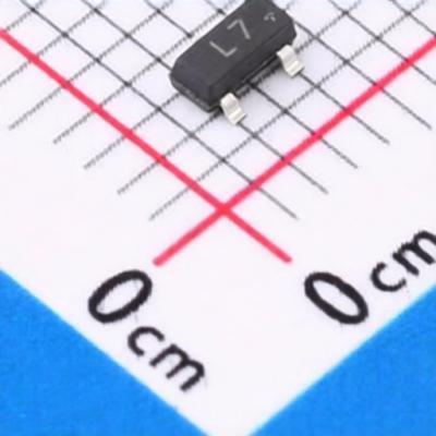 China NPN Bipolar Transistor Guangdong Hottech 2SC1623 L7 with Molded Plastic Case and High Voltage Ratings for sale