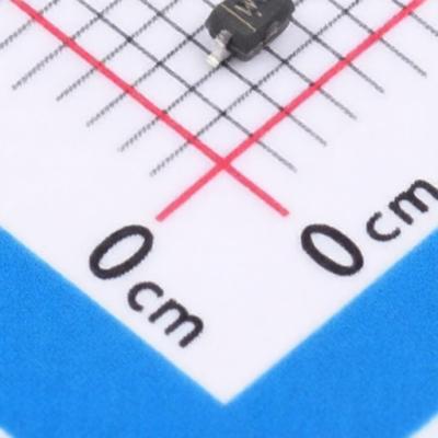 China Lead free Zener diode JSCJ BZT52C3V3S with medium current and plastic encapsulated planar die design for sale