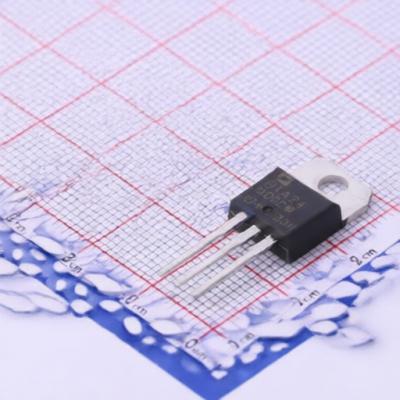 China Mesa Glass Passivated TRIAC JSCJ BTA24 800CW with NPNPN 5 Layer Structure and TO 220AK Package Type for sale