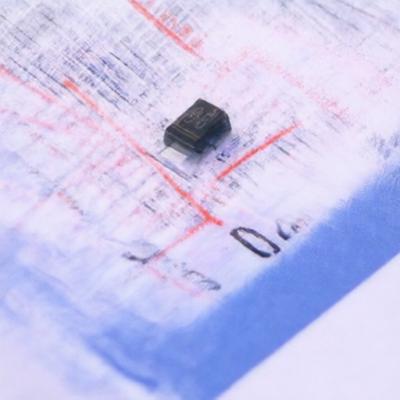 China Surface Mount Superfast Rectifier JUXING DSF1J with Fast Recovery Time and Low Profile Package Design for sale