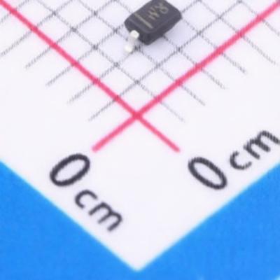 China Plastic Encapsulated Zener Diode JUXING BZT52C5V1S Medium Current Ceramic PCB 200mW Power Dissipation for sale